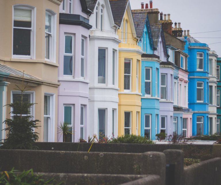 Coloured Render – Ultimate Guide to Types & Finishes | P3 Plastering